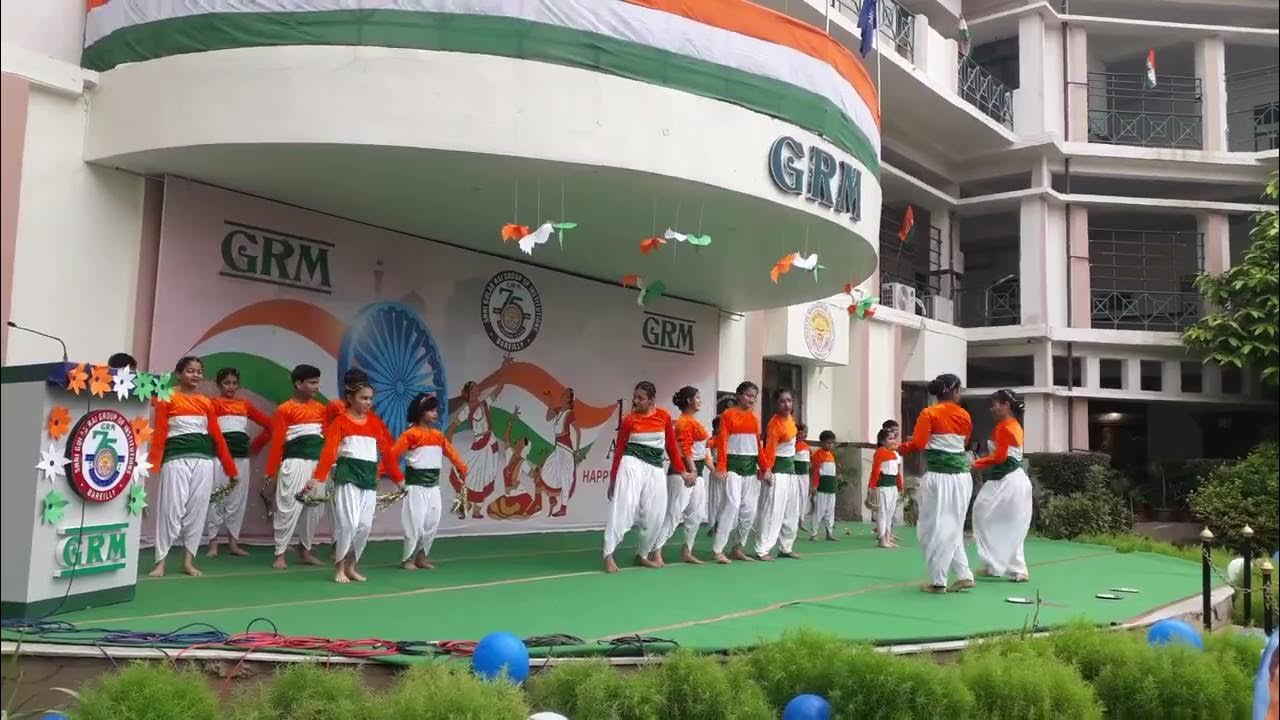 Awesome dance performance by students on INDEPENDENCE DAY. - YouTube