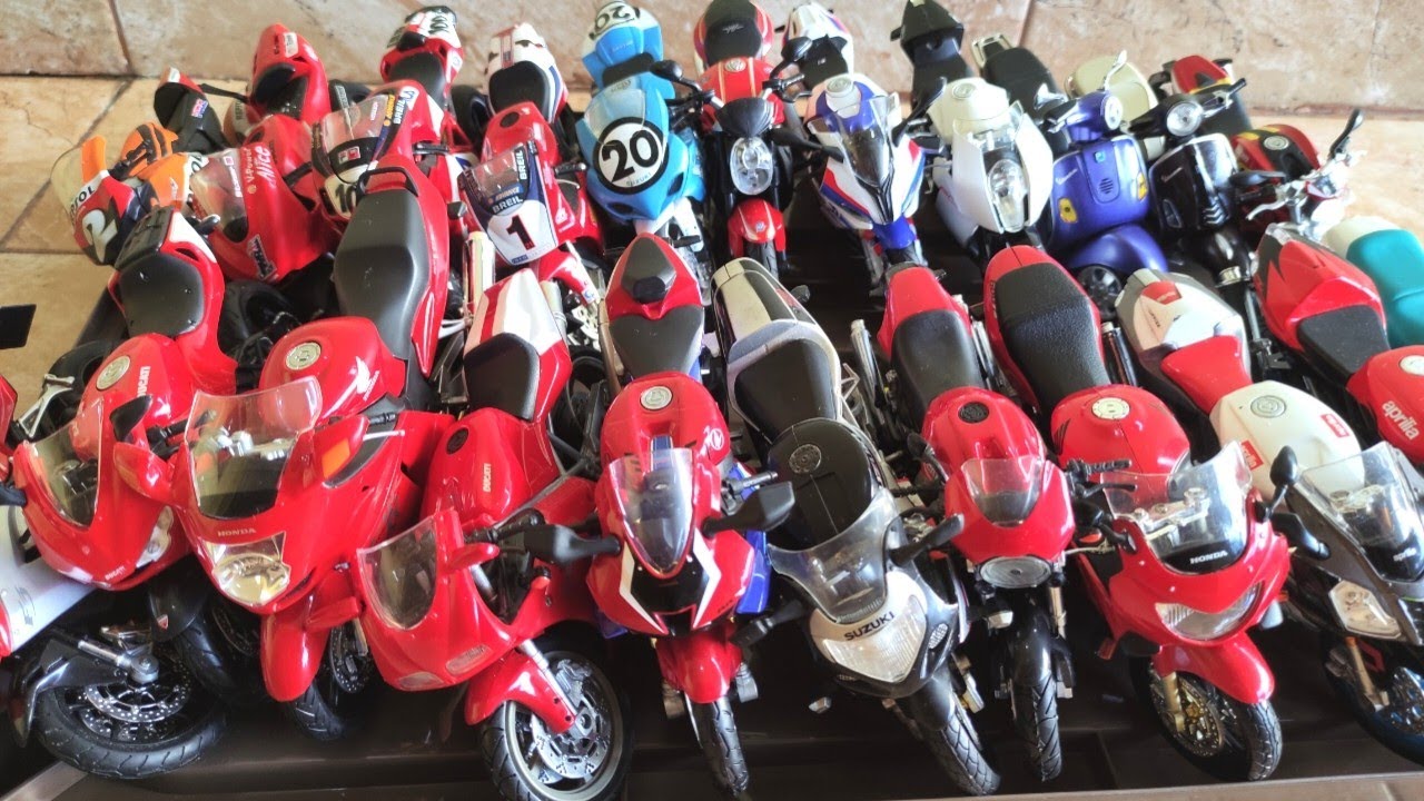 Motorcycles 1/12 Scale, Diecast Metal Scale Model Motorcycle, Maisto ...
