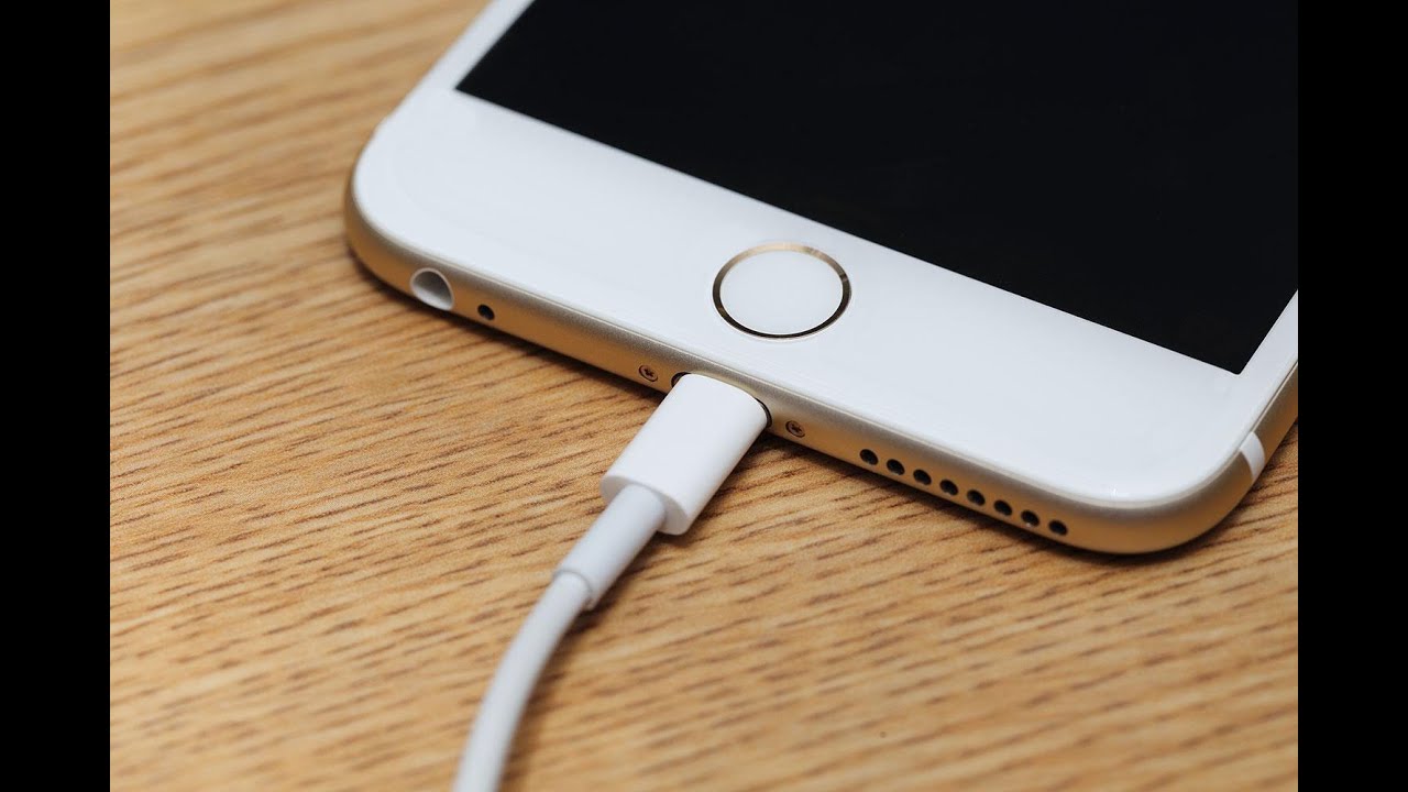 5 cool ways to charge your phone! - YouTube