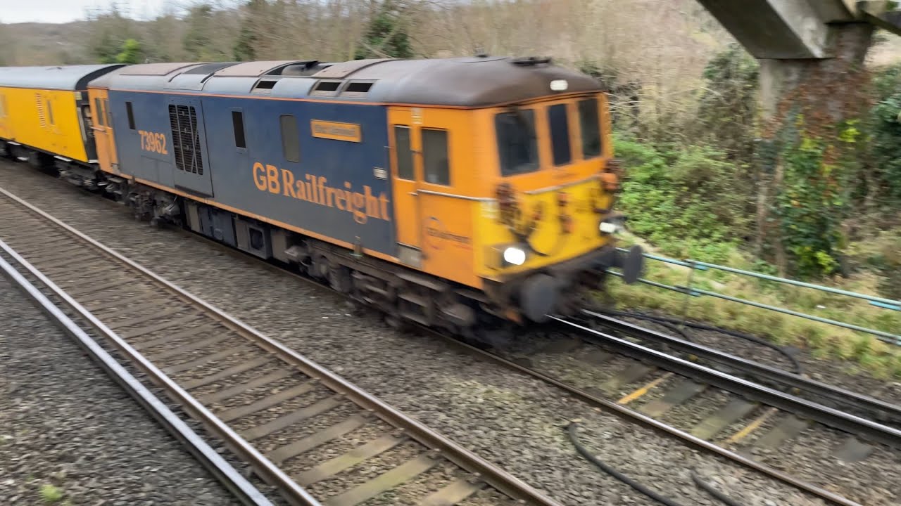 Class 73 | 73962 + 73964 | Network Rail PLPR Test Train | GB ...