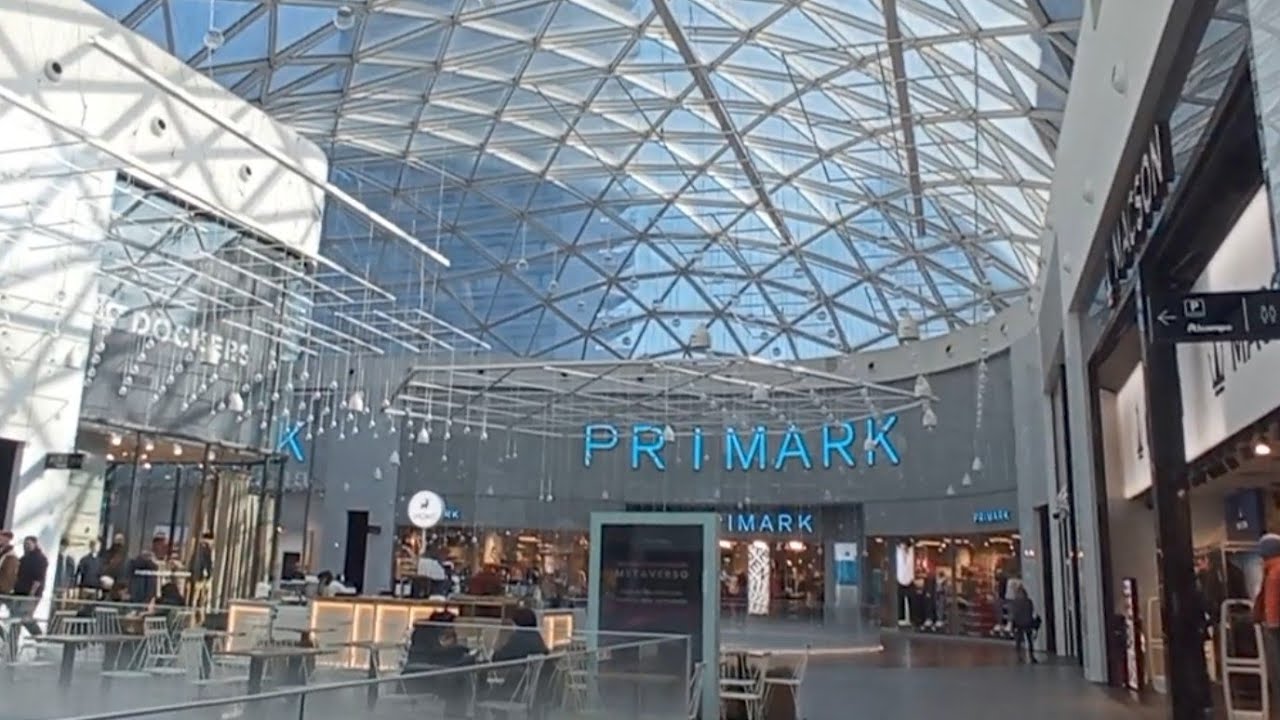 جولة في بريمارك برشلونة # Primark Barcelona - YouTube