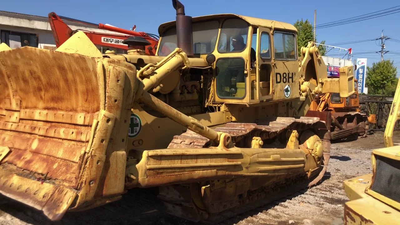 CAT D8H Dozer 1975y - YouTube