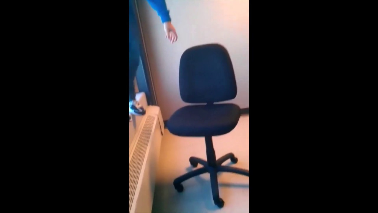 Office chair accident but he crosses the border at the same time - YouTube