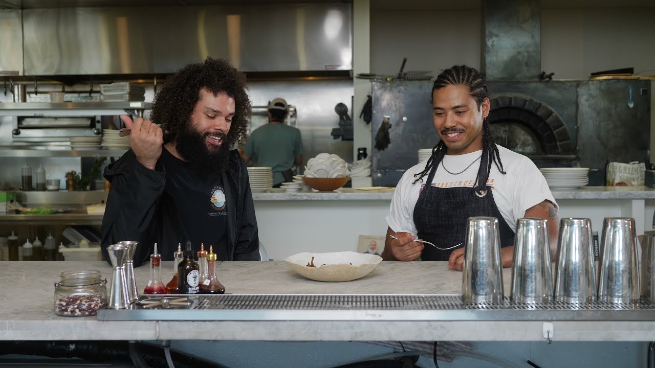 Blue Oyster Alla Gricia with Chef Zion | Southwest Mushrooms - YouTube