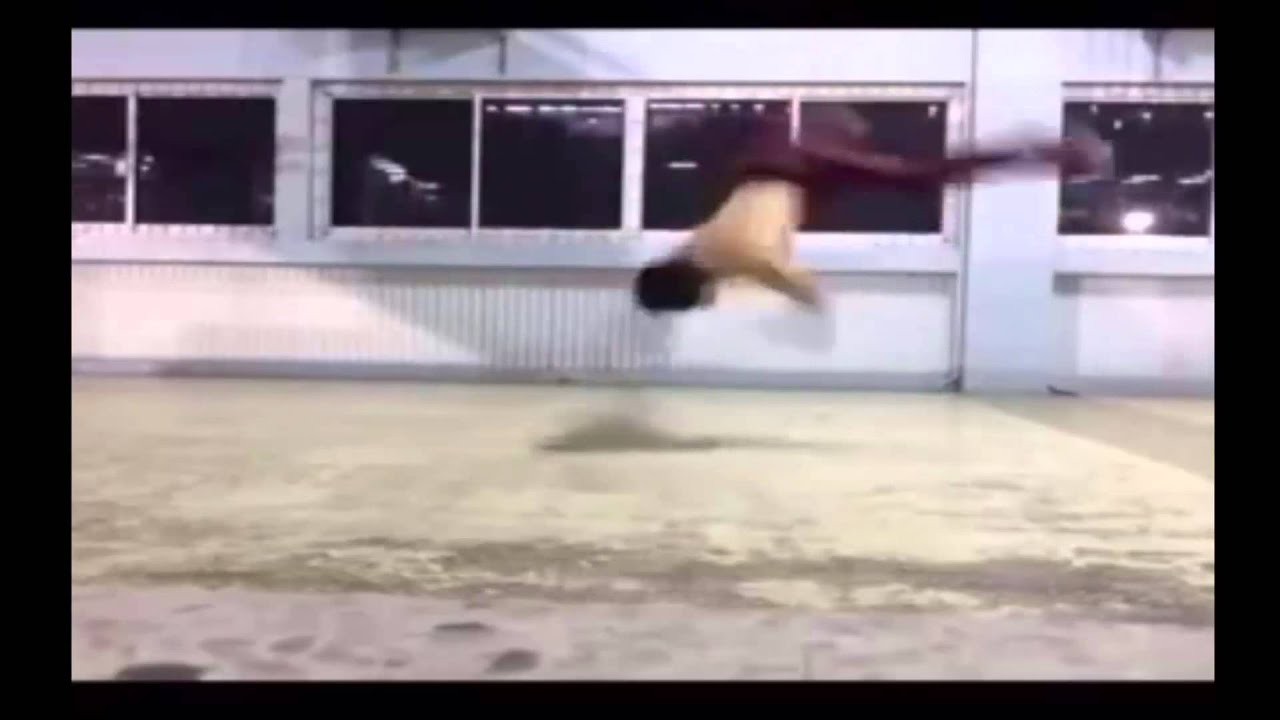 C lil 5 REAL one handed airflares (World record) - YouTube