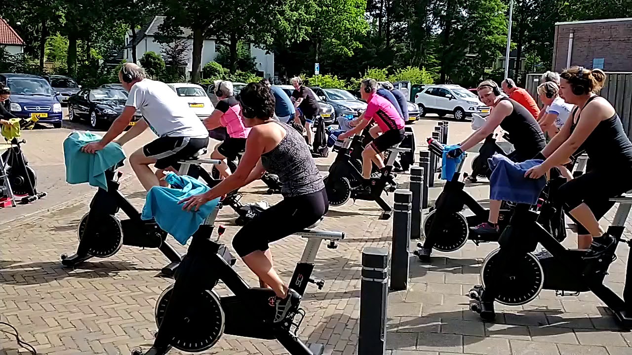 Silent Disco Spinning - YouTube