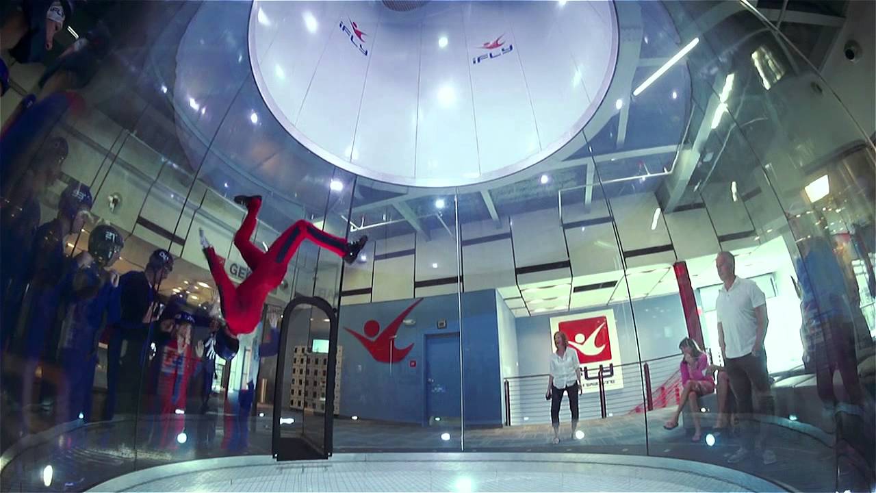 iFLY Chicago (Rosemont) - Instructor Flying - YouTube