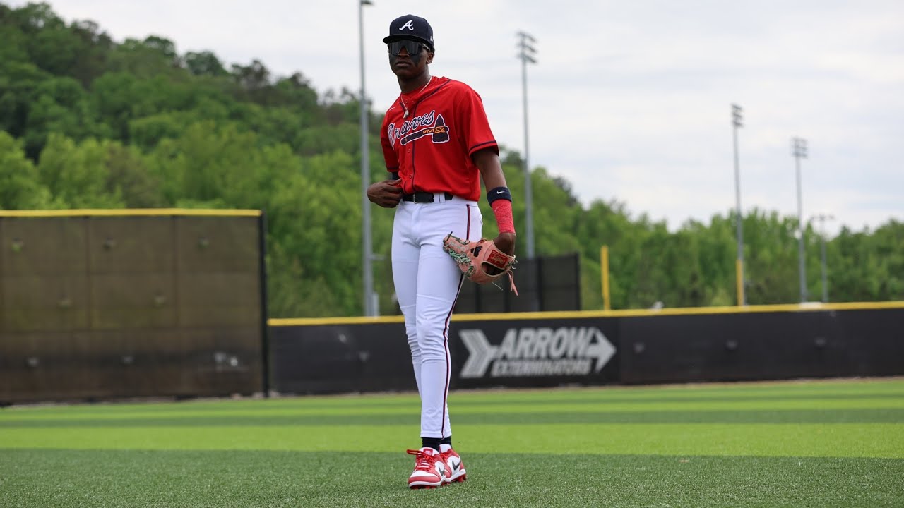 #1 PLAYER IN NATION MIC’D UP - DEXTER MCCLEON JR. - YouTube