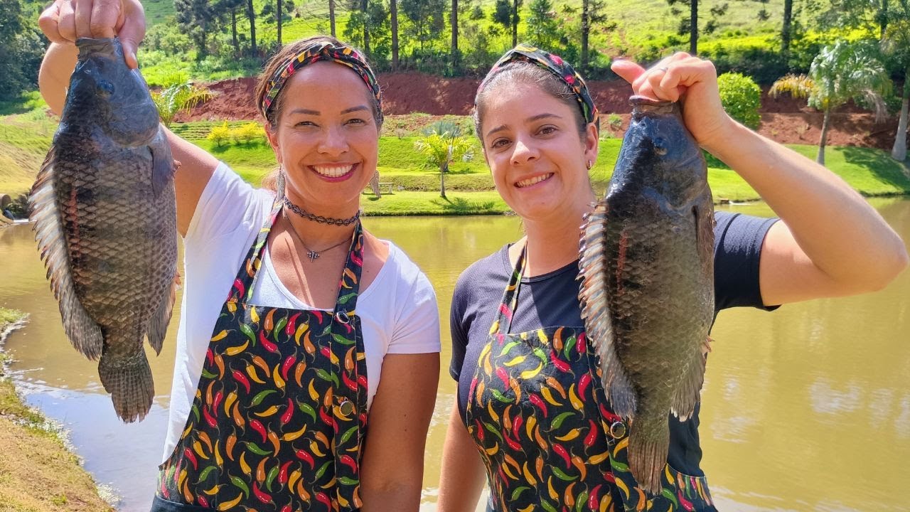 Epic Beautiful Fried Fish, Crispy Minnows and Fish in a Banana Leaf ...
