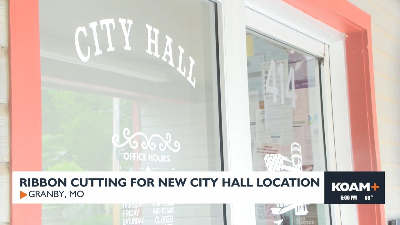 Ribbon cutting for new city hall location - YouTube