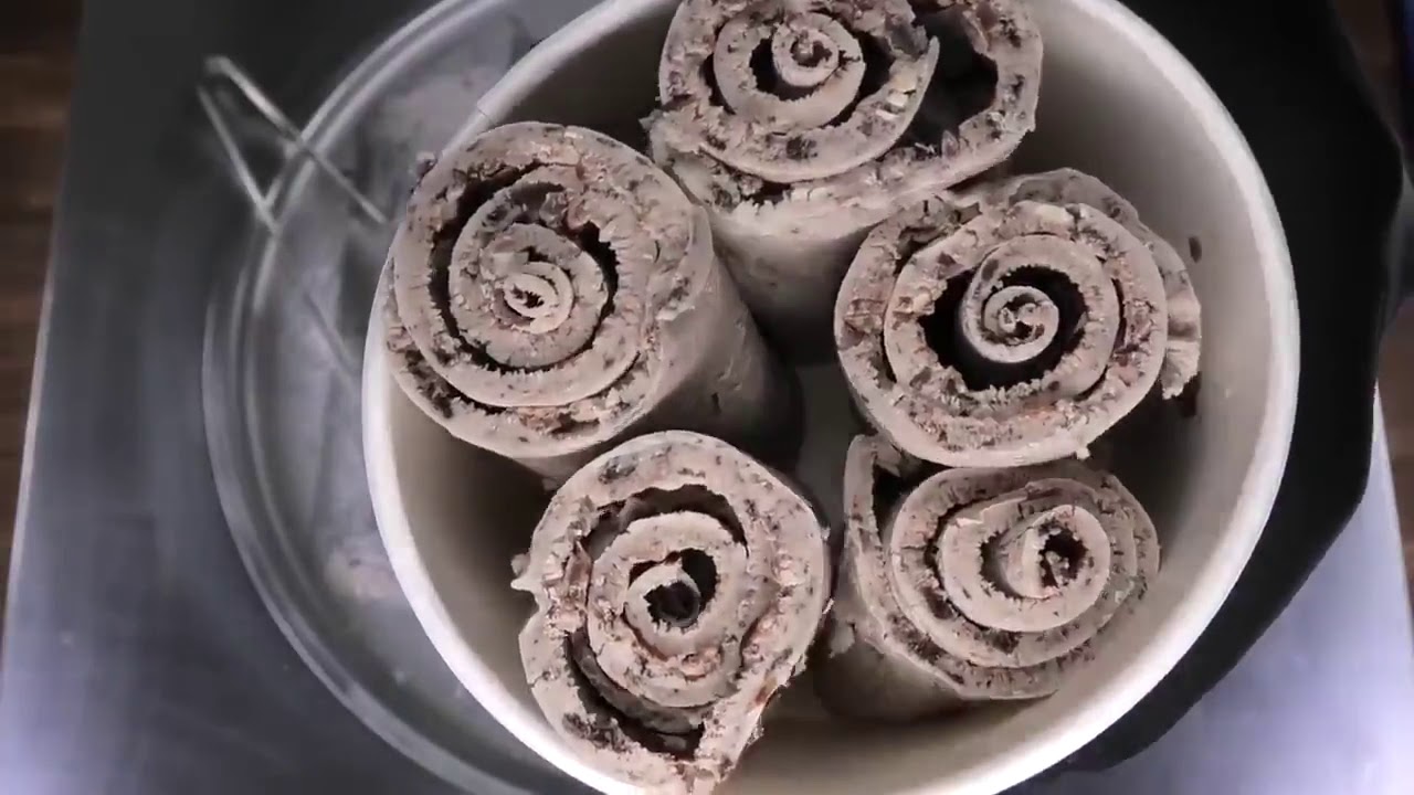 Ice Cream Rolls! Milka & OREO MAX Ice Cream Rolls _ how to make ...