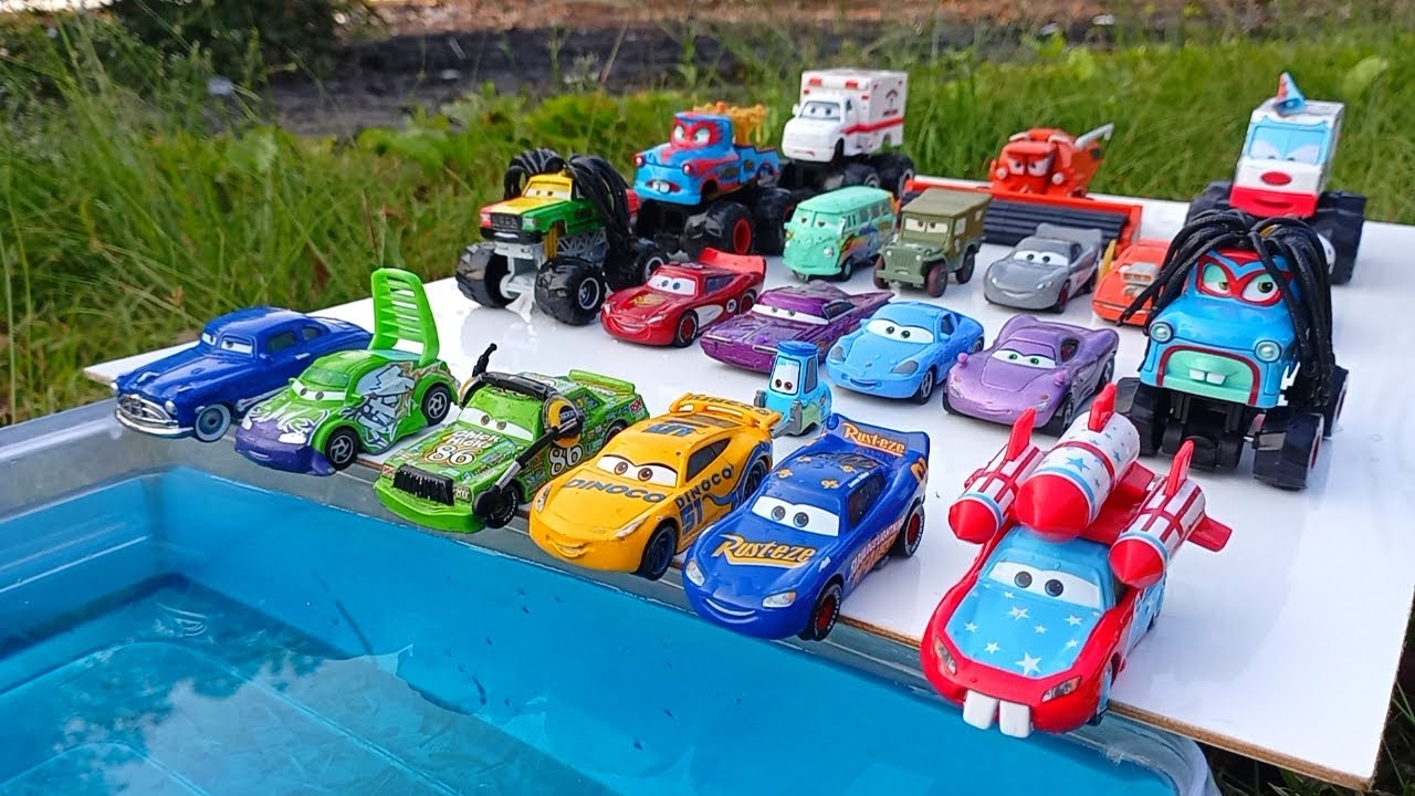 Disney Pixar Cars : Lightning Mcqueen, Cruz, Mater, Hudson, Rasta ...