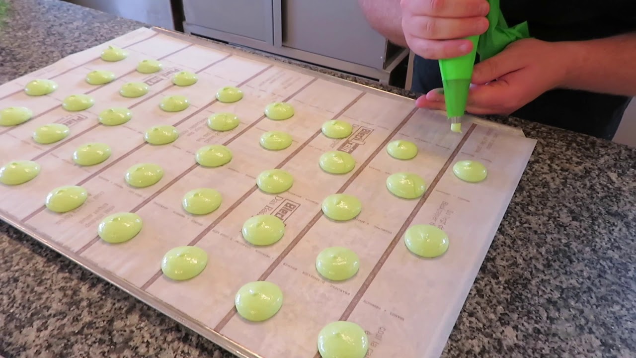 マカロン作り マルク・デュコビュ氏 Marc Ducobu - YouTube