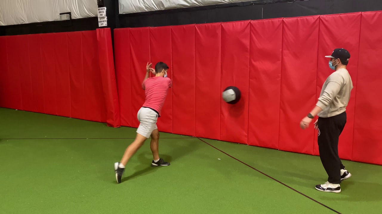 MB Catch Toss - YouTube