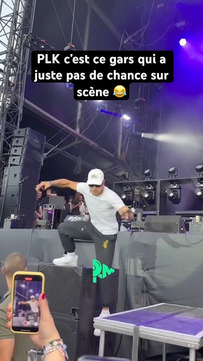 PLK c’est ce gars qui a juste pas de chance sur scène 😂 - YouTube