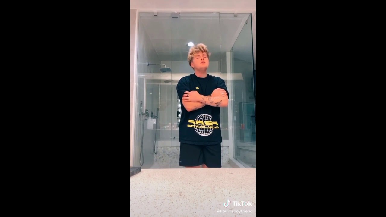 Alex warren singing - YouTube