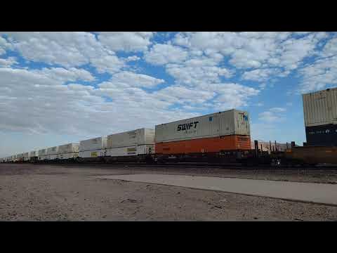Monster EB BNSF Domestic Intermodal/Port Stack Train In Daggett Ca! #bigbossrailfanner - YouTube