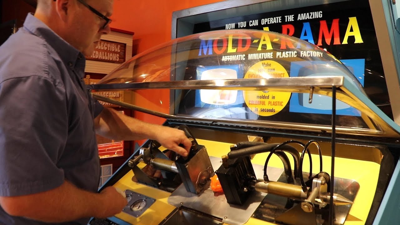 Maintaining Mold-A-Rama: Chicago’s Very Own Souvenir Machine - YouTube
