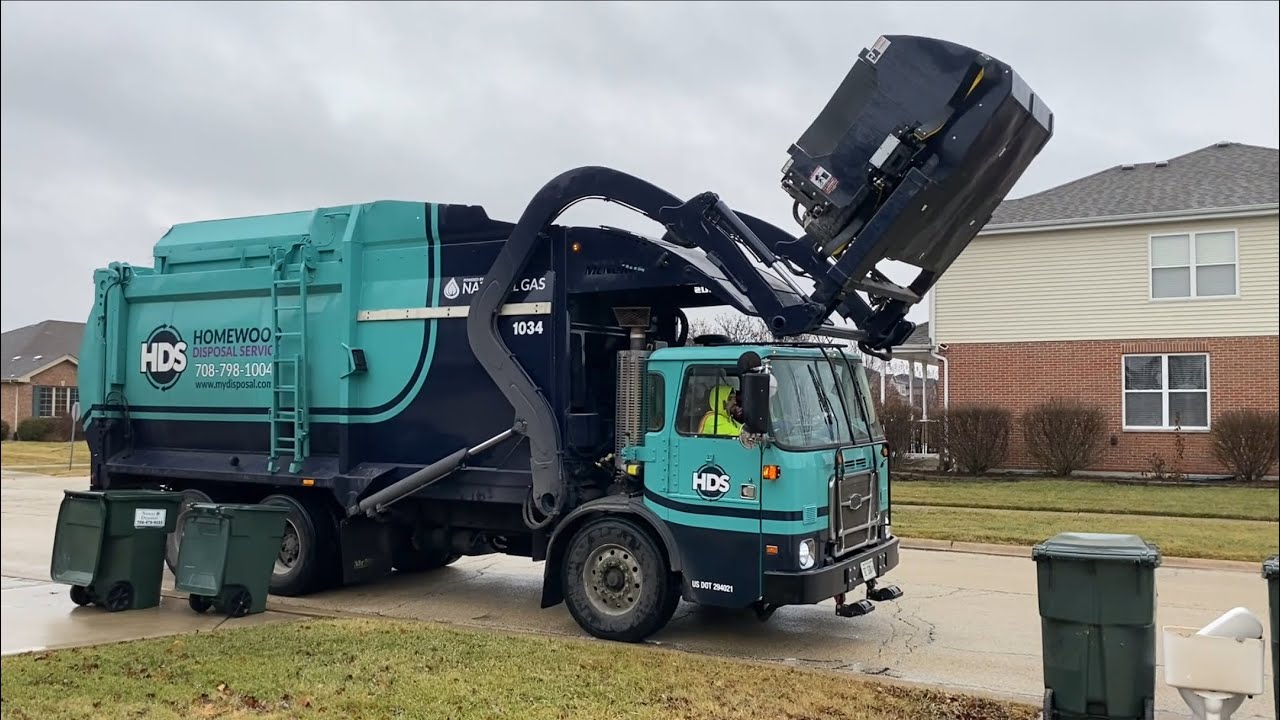 Homewood Disposal 1034 *REPAINTED* Autocar ACX McNeilus Helper Garbage ...