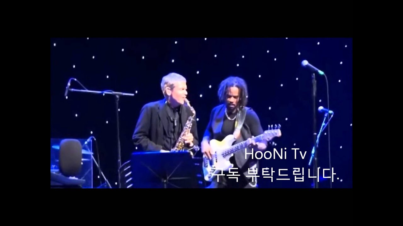 Andre Berry와 David SandBarn의 연주영상 (The Sire V7 Marcus Miller bass ...