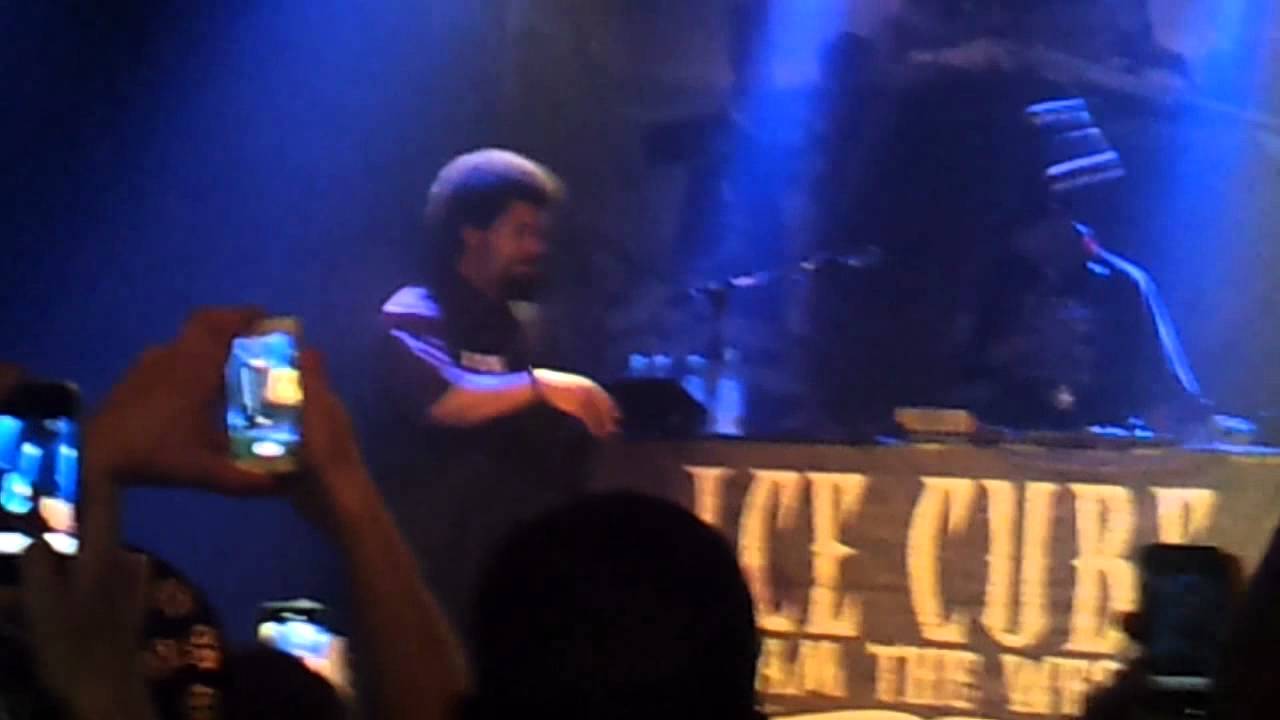 Ice Cube-C-Walk. Copenhagen 2012 - YouTube