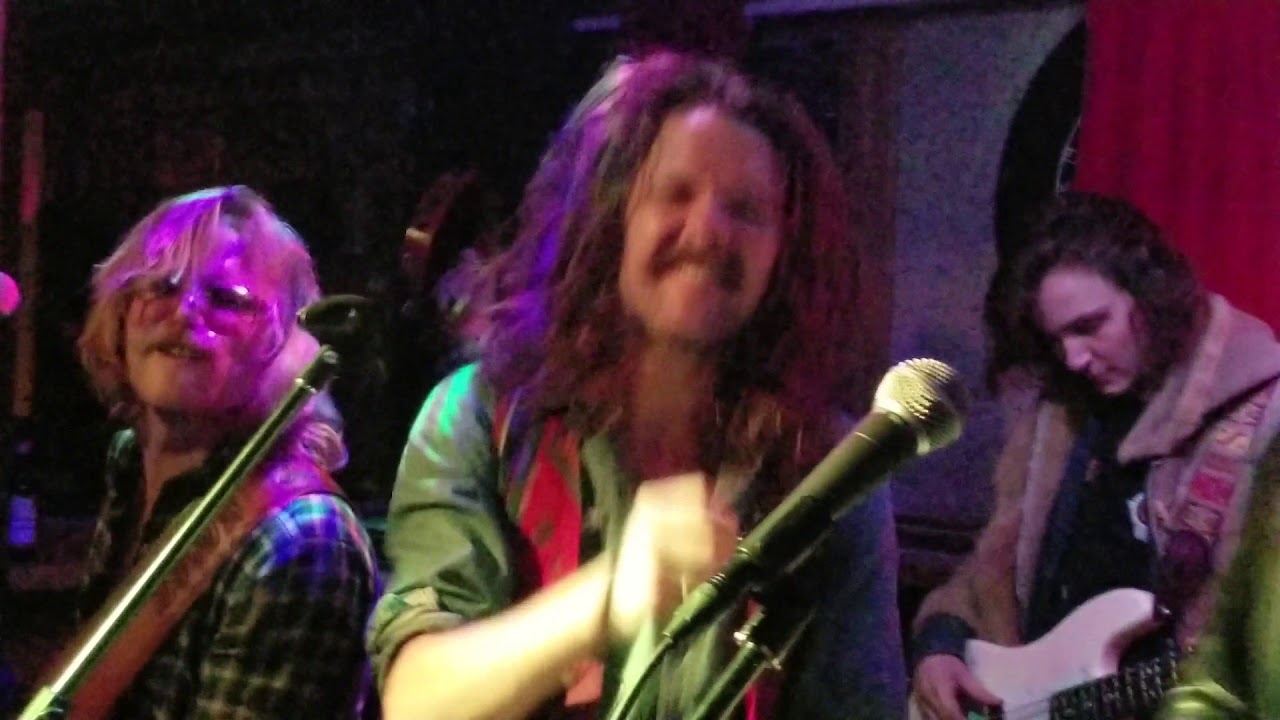 BOMBARGO @ TAPLEYS Sept 2019 - YouTube