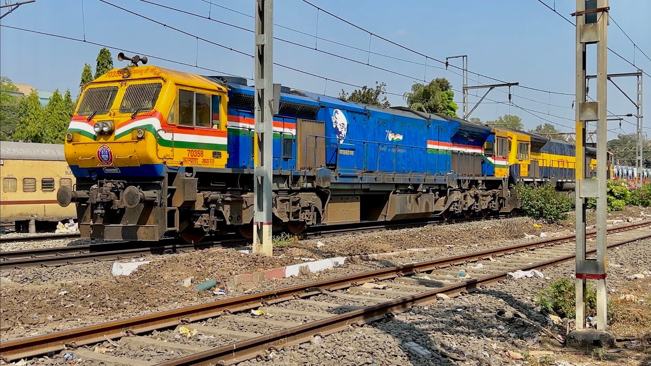 Kalyan Twins WDG4D #70358 Madhay Rail Diesel Loco Pulling BFNV Wagons ...