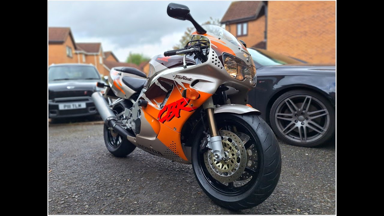 (NOW SOLD) FOR SALE £4,995 - 1995 Honda CBR900rr FireBlade SC28 "Urban ...