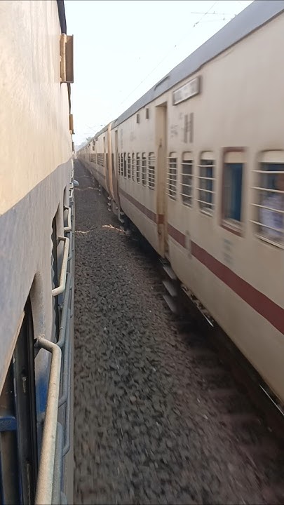 CKP - Gomoh MEMU Express Xing With Asansol - Tatanagar Express - YouTube