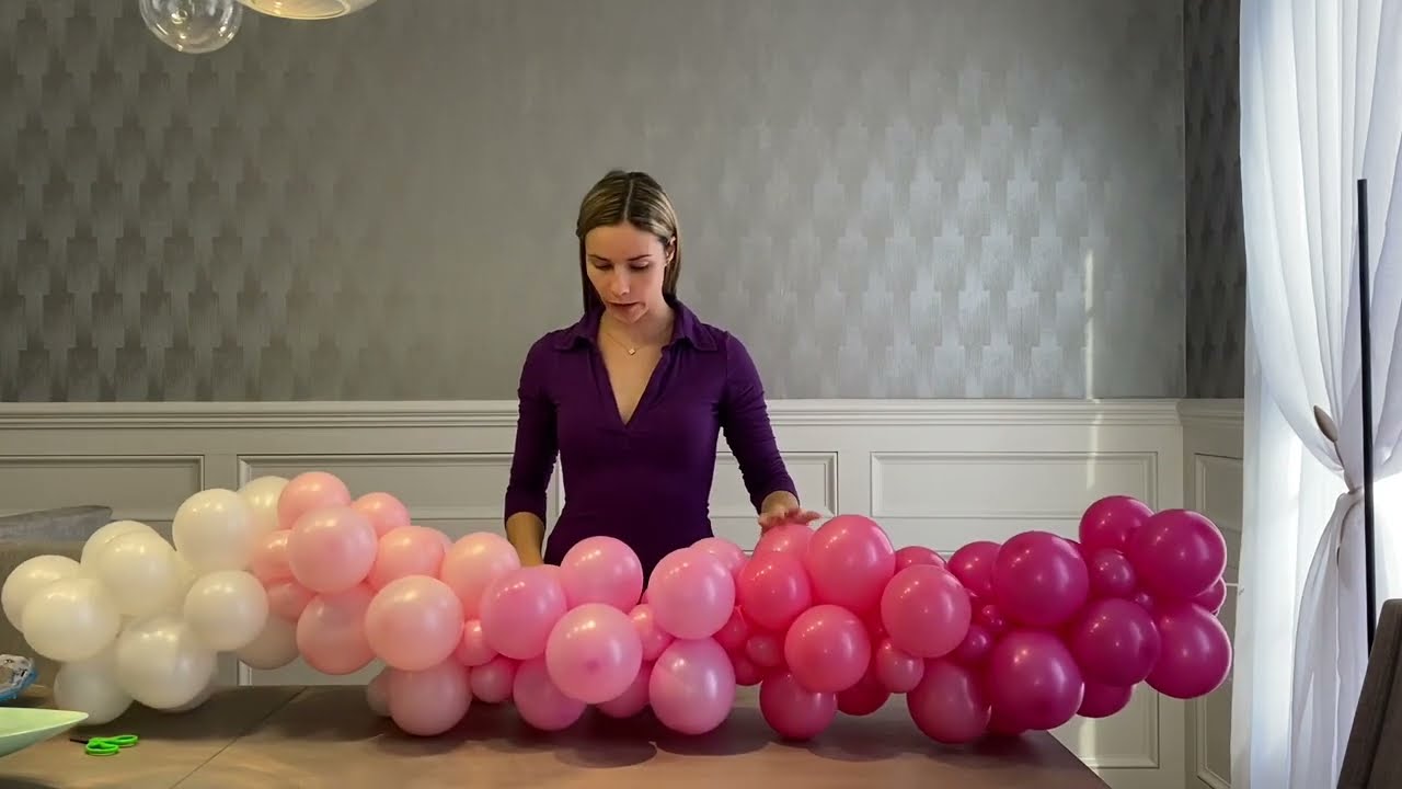 Making small balloon garland/balloon table runner - YouTube