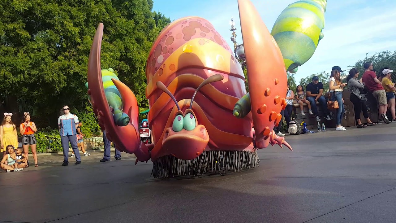 Mickey's soundsational parade - YouTube