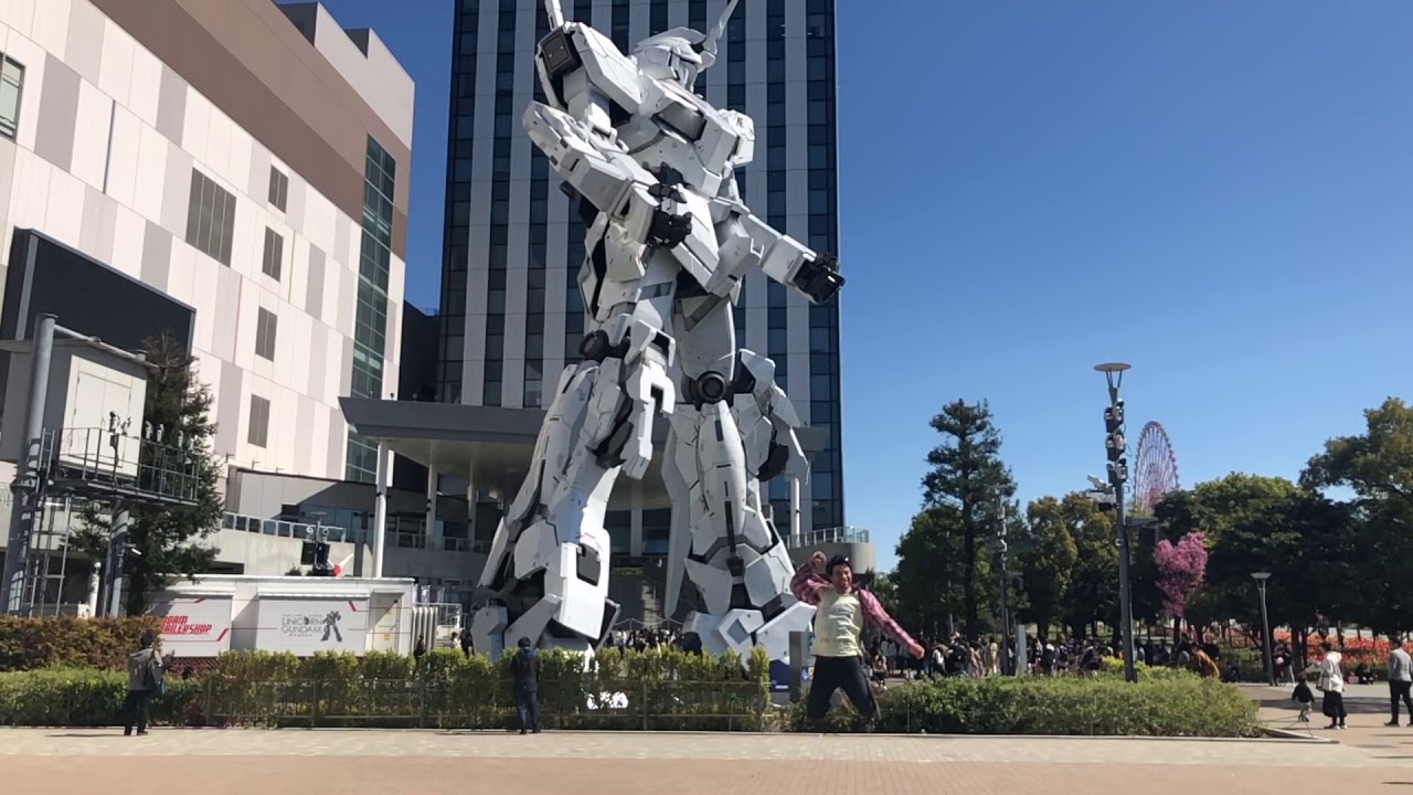 Gundam Robot - Japan - YouTube