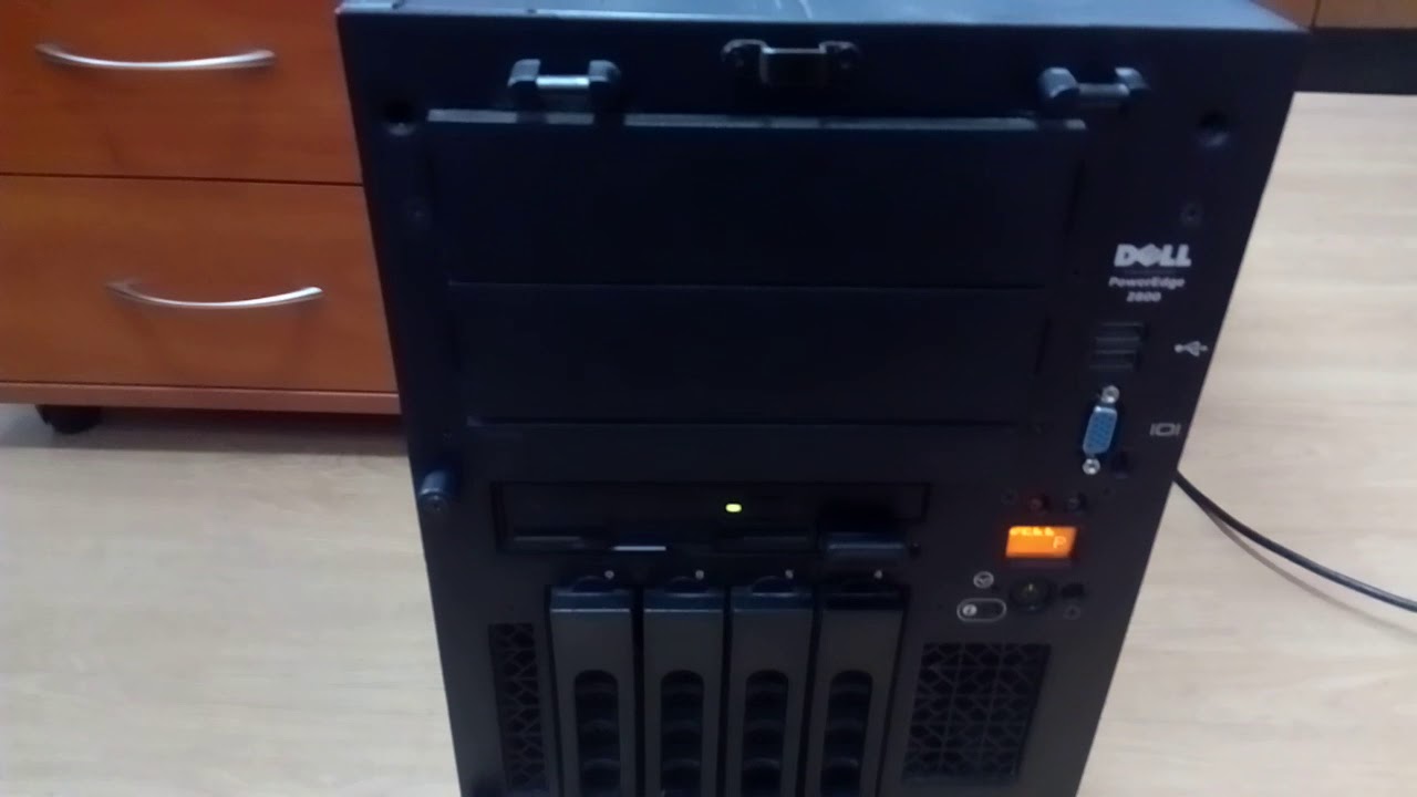 включение Dell PowerEdge 2800 - YouTube