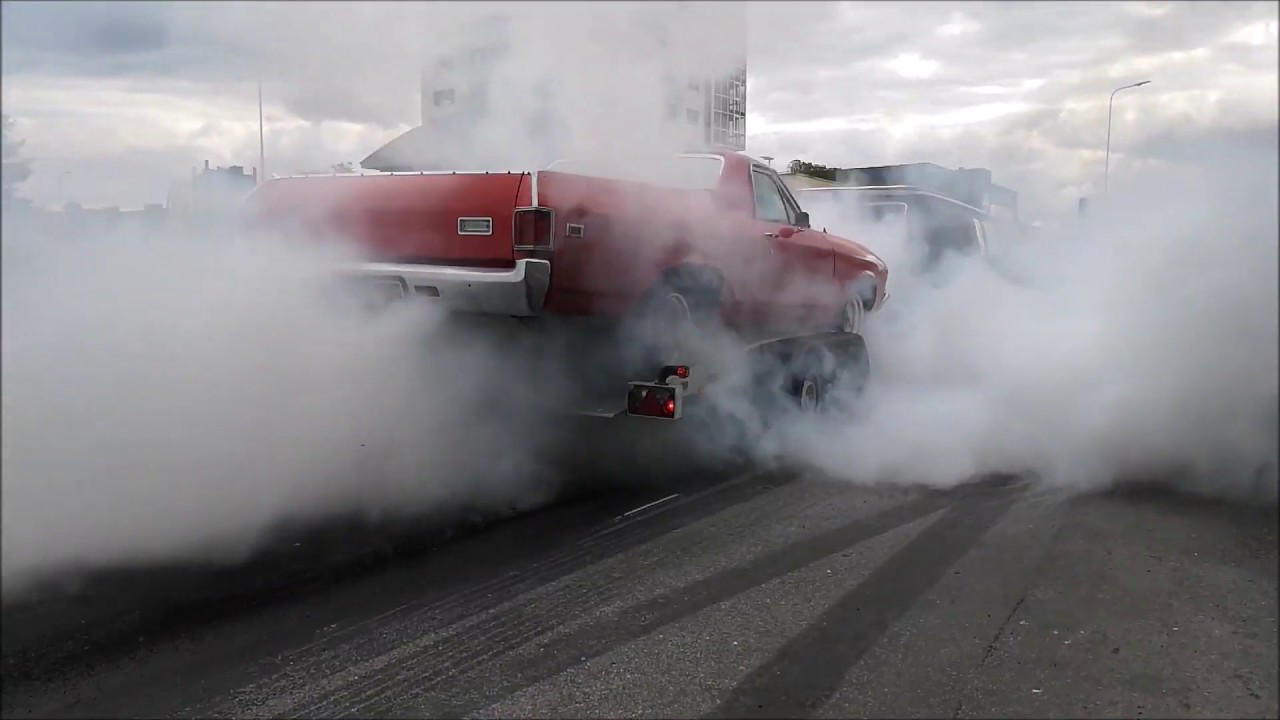 American Beauty Car Show - Burnout - YouTube