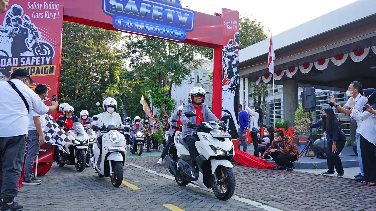 #Cari_Aman Road Safety Campaign Kementerian Perhubungan - YouTube