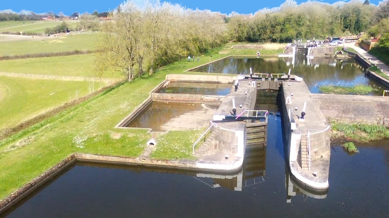 10- No food so it's up the double locks we go (KNOWLE LOCKS) - YouTube