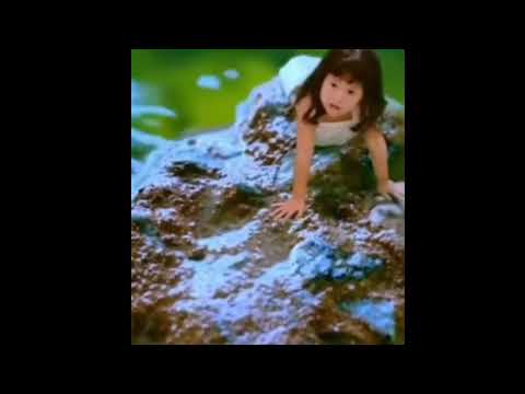 Stan Twitter : Little girl is a half mermaid