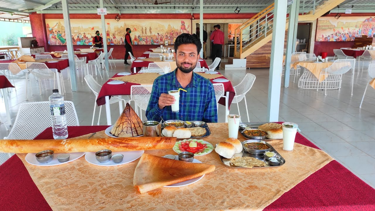 Nashik Misal | Satvik Restaurant | Best Veg Restaurant In Nashik - YouTube