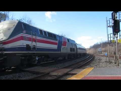 Amtrak P-041 Passes By Point Of Rocks With Amtrak #160 “Pepsi Can” Trailing - YouTube