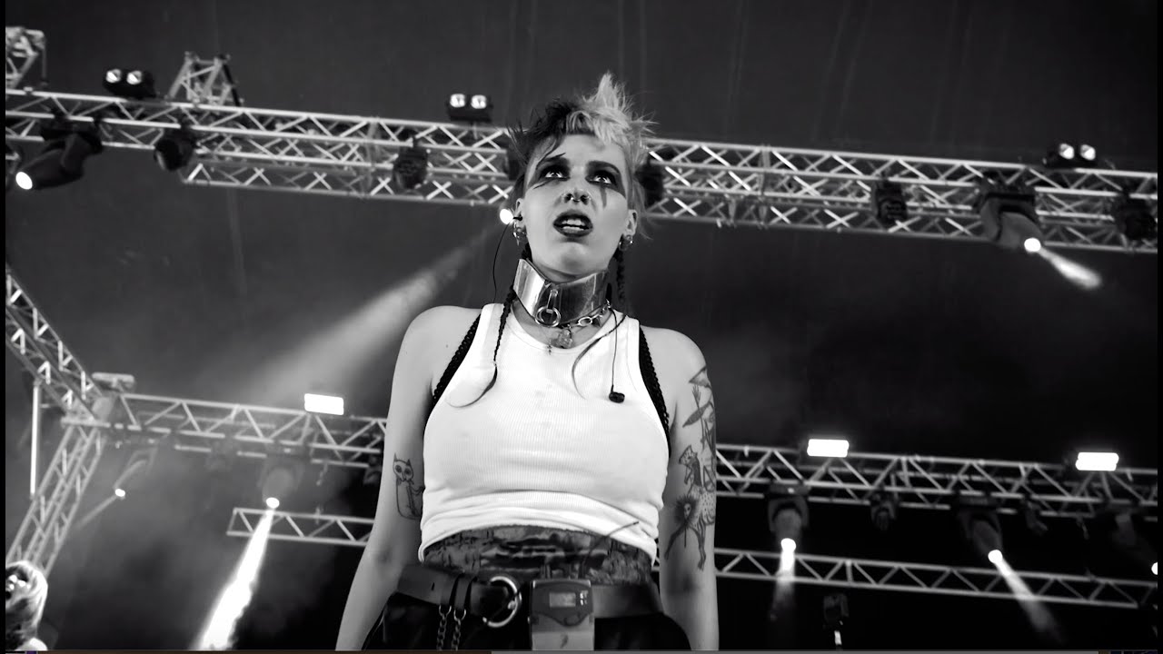 Are you ready?!?! JUMP! HAWXX @ Download Festival 2023, Dogtooth Stage - YouTube