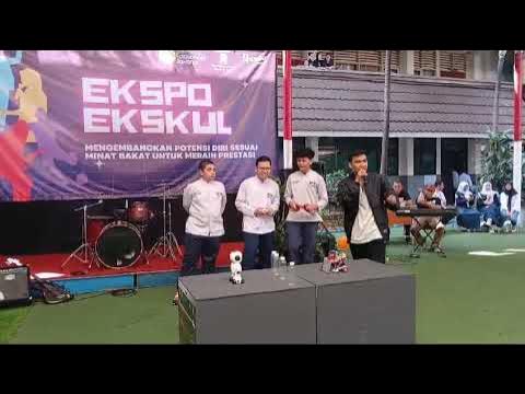penampilan ekskul robotik - YouTube