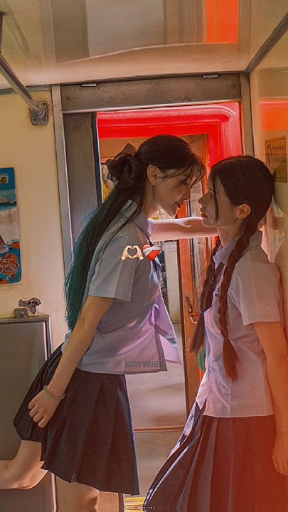 my fav cp Sheng Wei ViVi Qi Xia Xia ( Vacation to Thailand day 2) (Thai student cosplay) 🥰 - YouTube