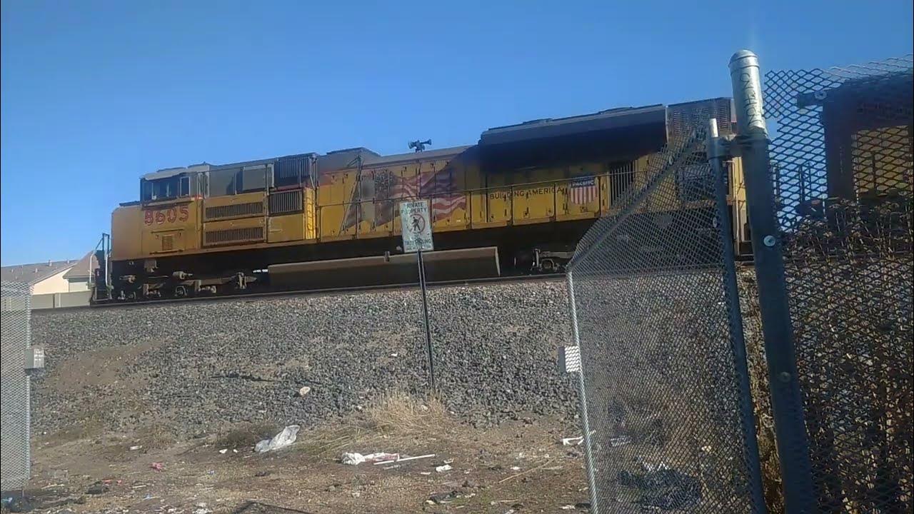 UP 8605 Manifest Train North - Panella Park Stockton CA - YouTube