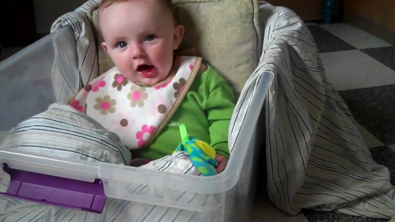 Grace says Dada! - YouTube