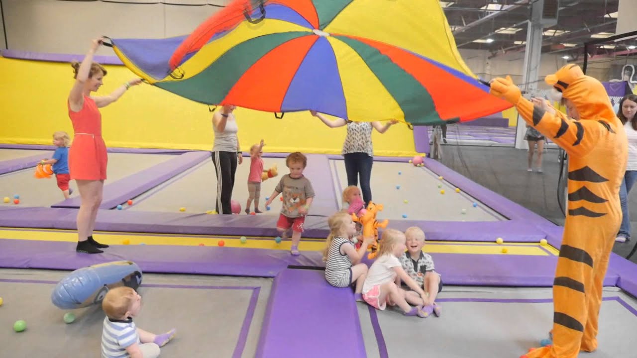TODDLERS BOUNCE WITH TIGGER IN A TRAMPOLINE PARK - GRAVITY FORCE UK ...