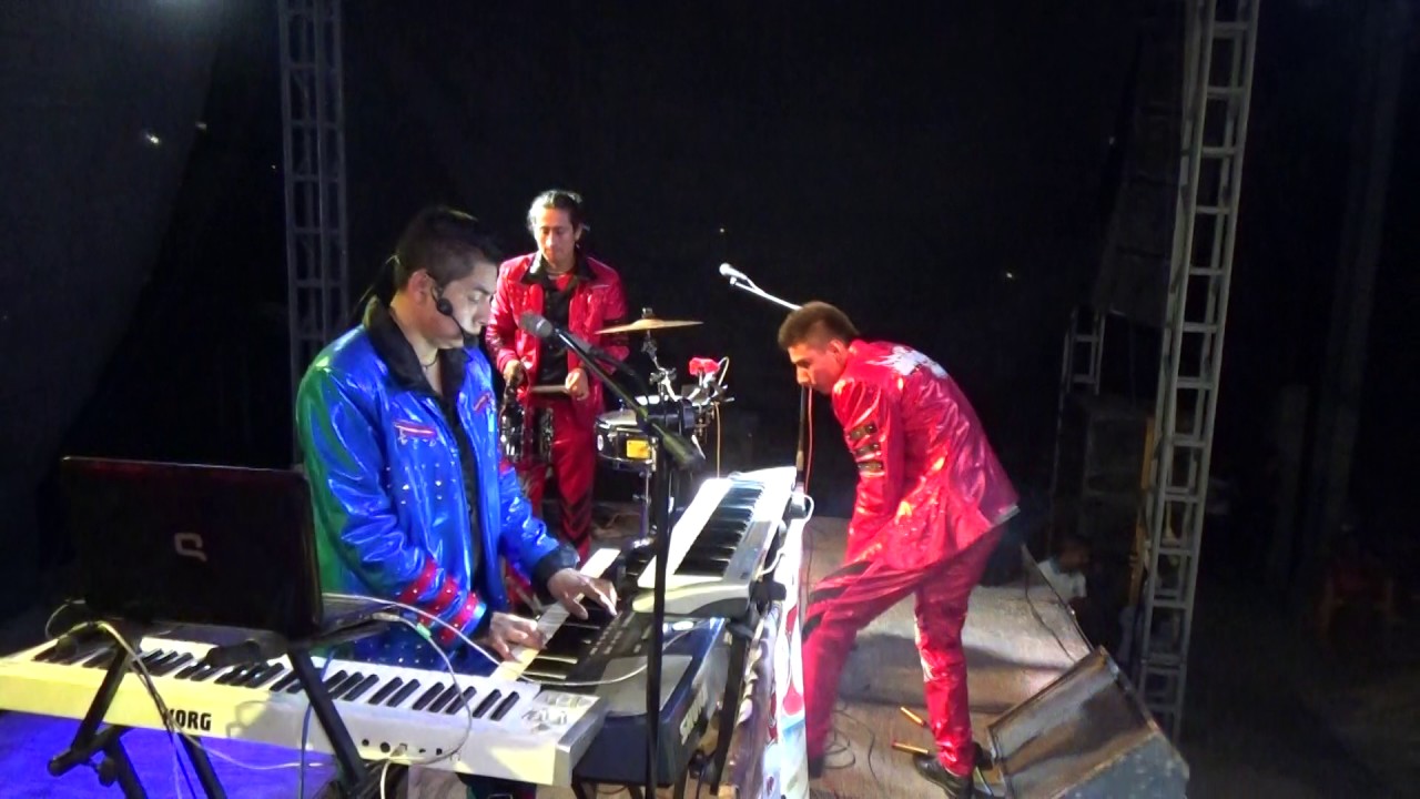 el corrido del compa Teo--En vivo desde Zacatlan, Gro. - YouTube