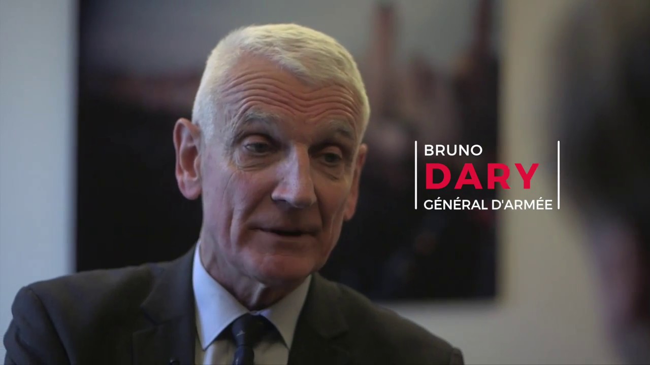 Quel président ? Le général Bruno Dary répond - YouTube