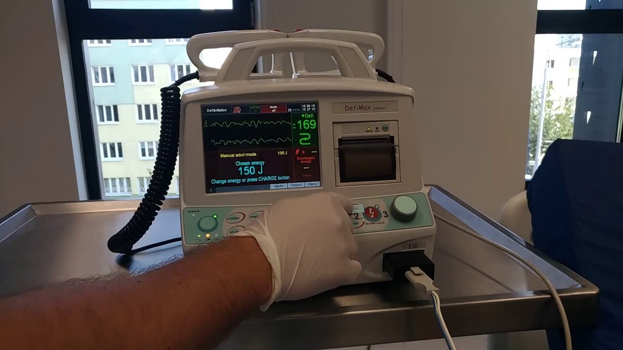 defibrylacja Defi Max - YouTube