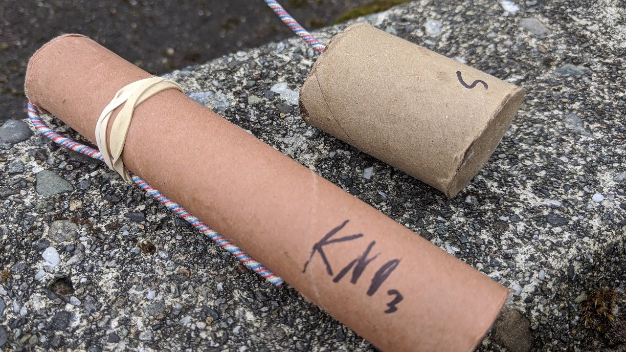 Mini Smoke Bomb vs Big Smoke Bomb Firework - YouTube