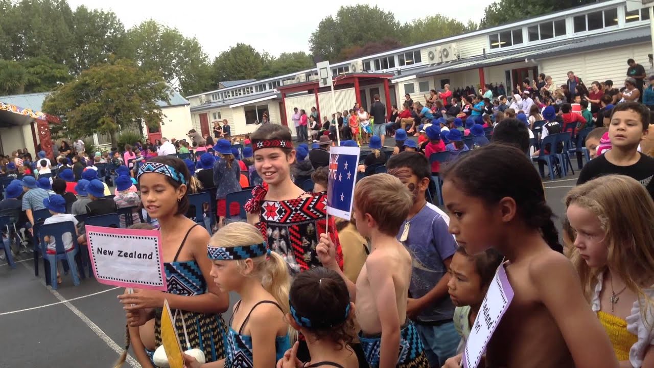 Knighton Normal School_Parade 2015 (1) - YouTube